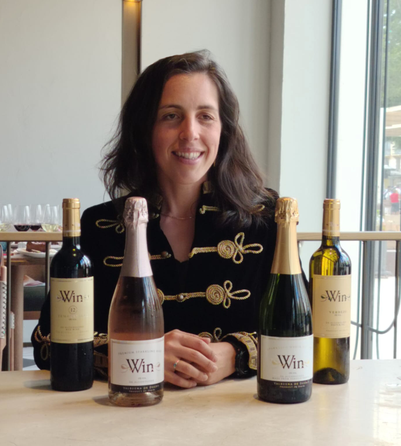 Beatriz Moro presenta su apasionante gama de Win Sin Alcohol a prensa e influencers de Barcelona ...